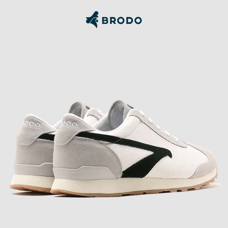 Promo BRODO - Sneakers Corte Jog White-Black GS Diskon 26% di Seller ...
