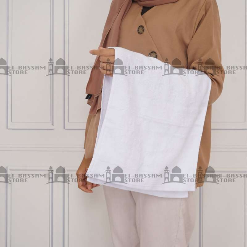 Promo Handuk Kecil Leher Atau Handuk Besar Mandi - Putih Kecil Leher ...
