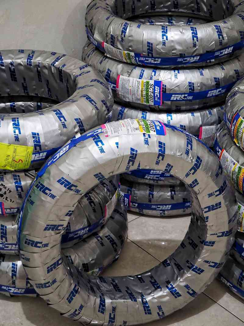 Promo Ban Motor Honda Pcx 160 Irc Sct-007 130/70 Ring 13 Tubeless ...