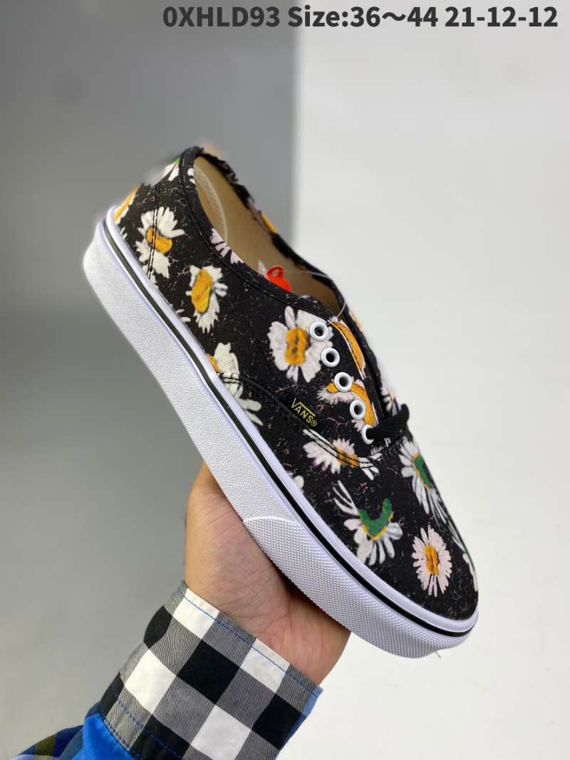 Jual Original 90 vans vault og slip on is a black-and-white 2020 branch ...