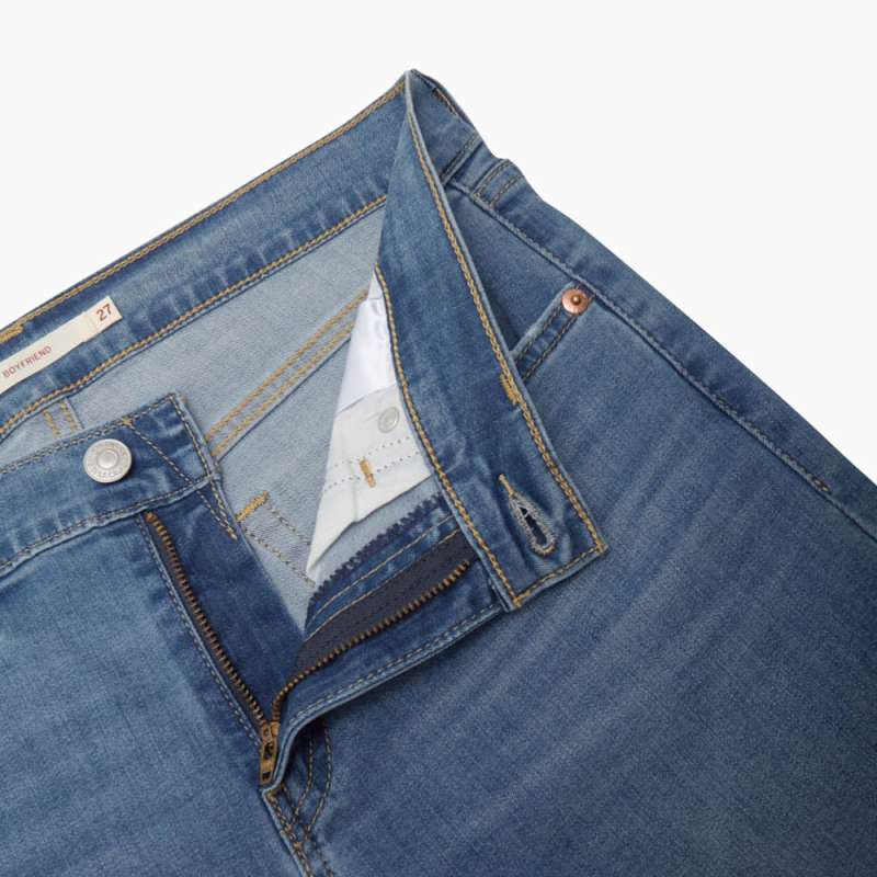 Jual Levi's Mid Rise Boyfriend Patched In Cool (19887-0249) - Inseam 27 ...