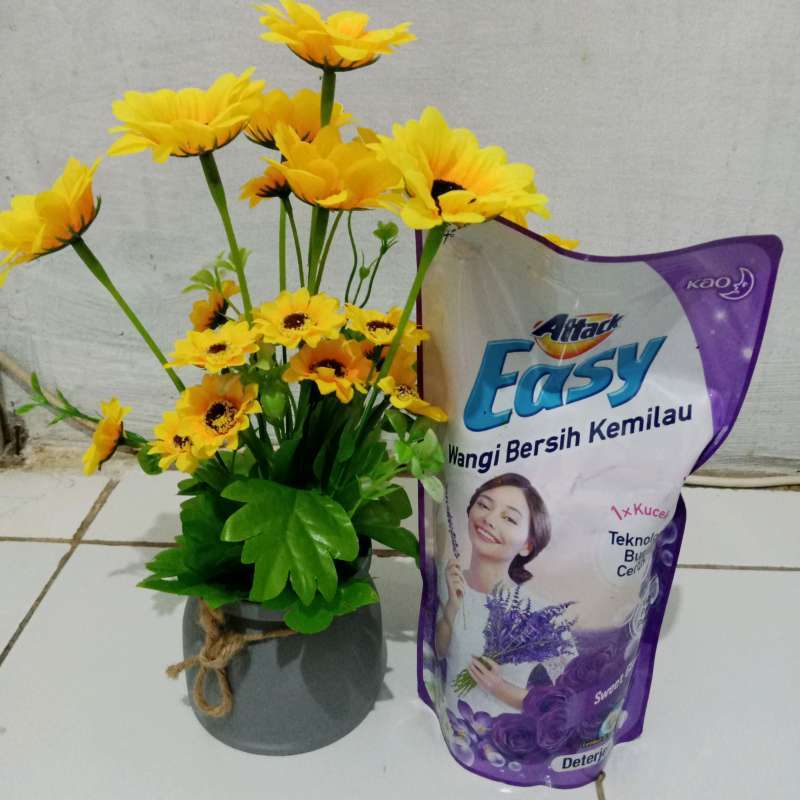 Jual Attack Easy Liquid / Deterjen Cair Attack 800ml Di Seller Nurrizki ...