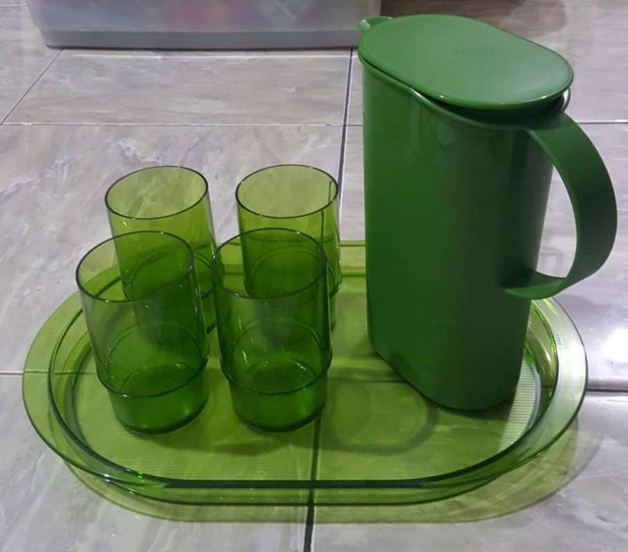 Jual Set pitcher, baki dan gelas kristal hijau - Pitcher di Seller ...