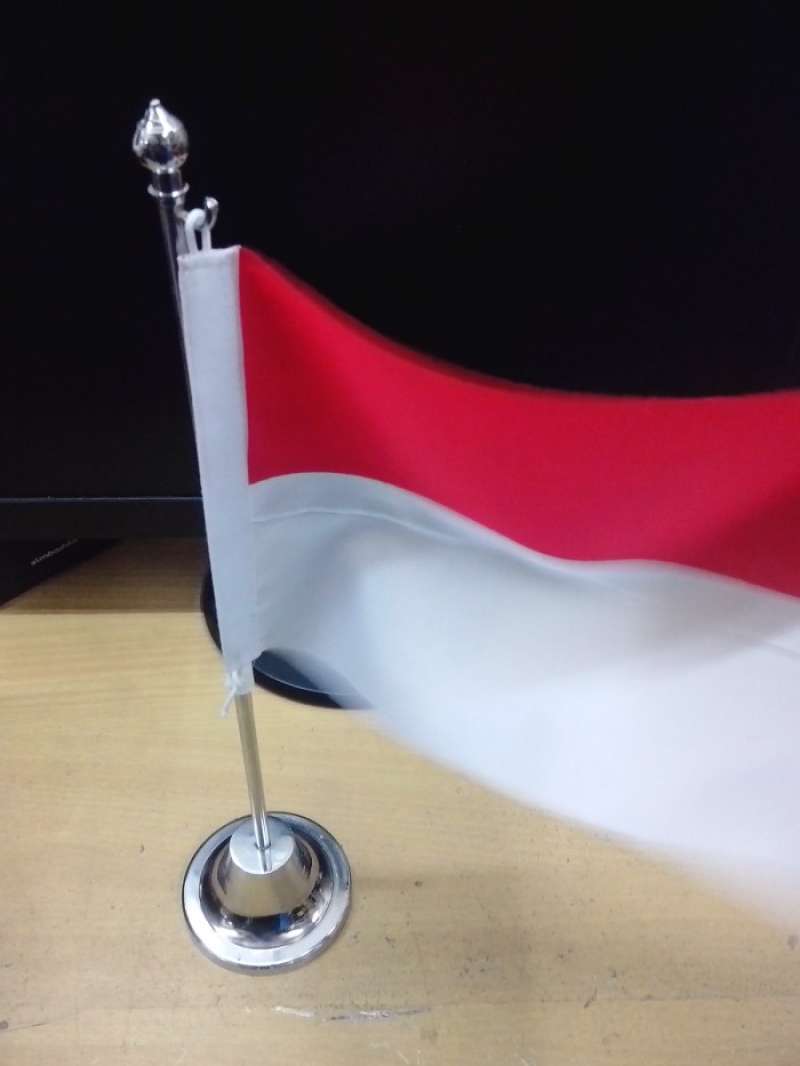 Jual Bendera Meja Merah Putih Original Murah - Harga Diskon Mei 2024 ...