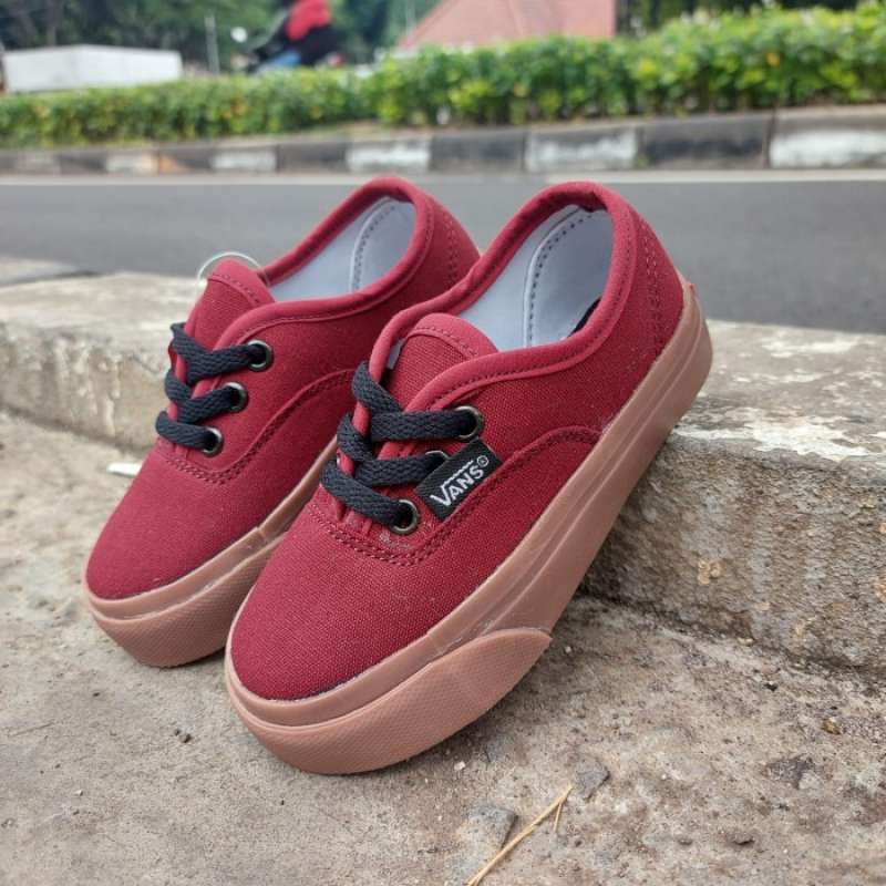 Sepatu Vans Authentic Maroon