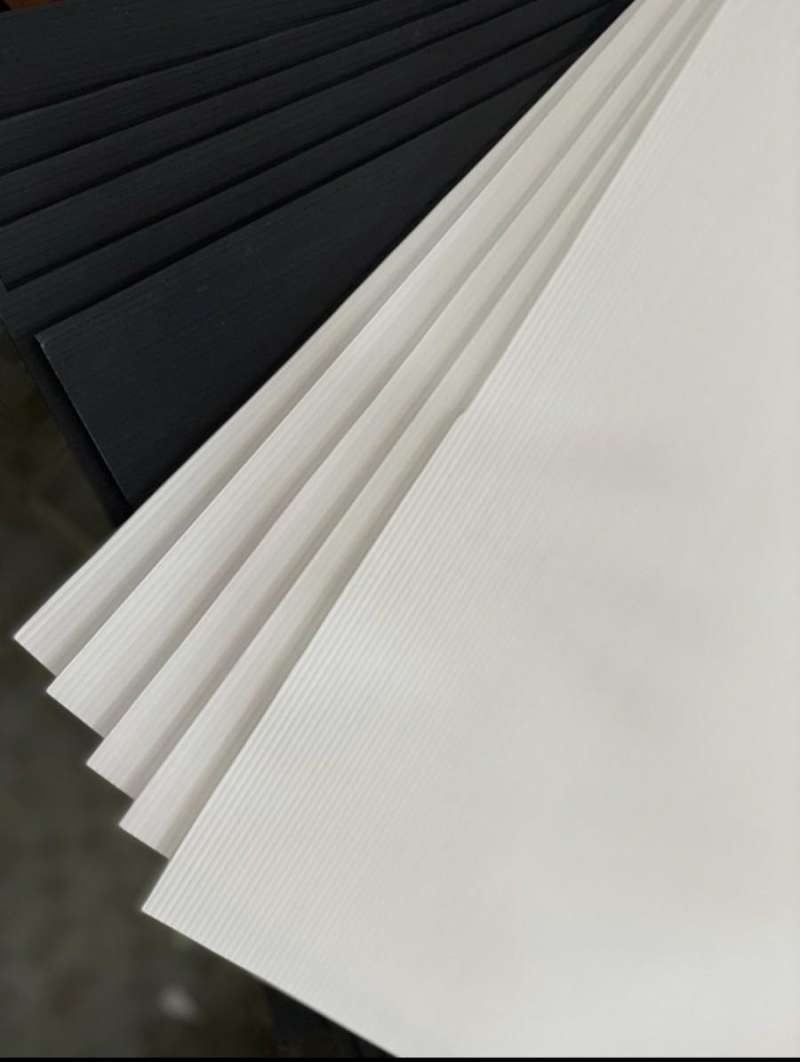 Jual Impraboard / infra board corrugated board 3mm uk 75 x 100 cm di ...