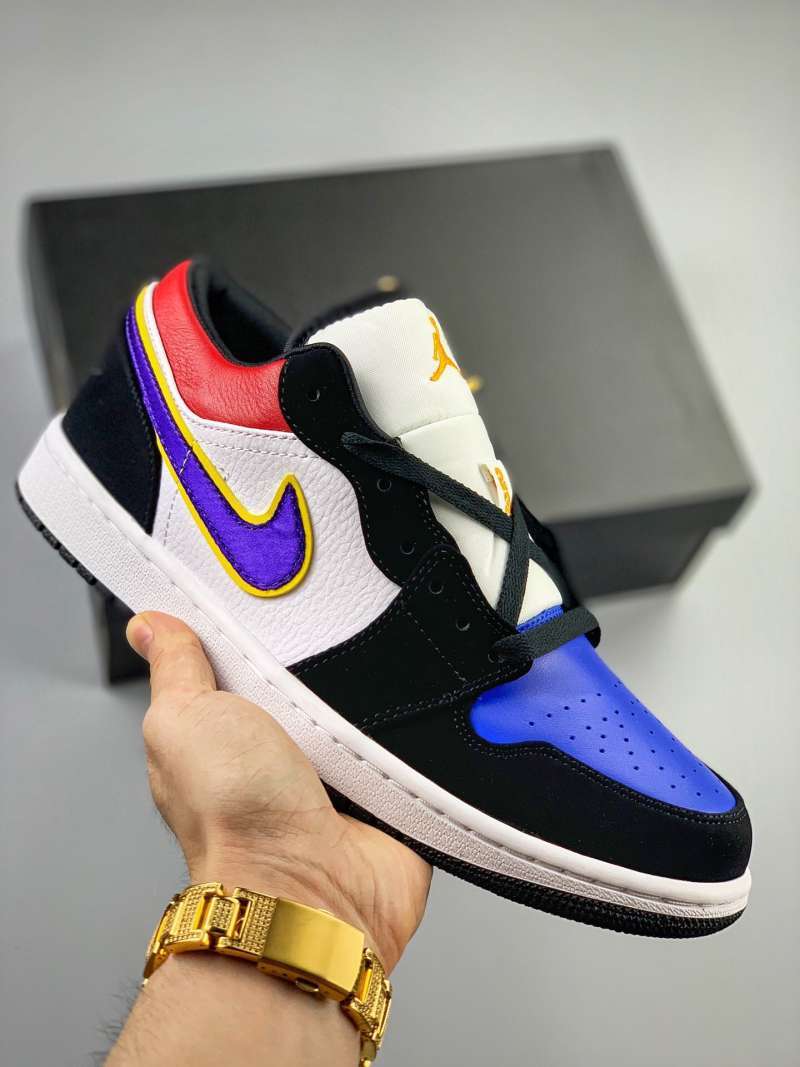 Jual Nike Air Jordan 1 Sepatu papan atas rendah klasik rendah di Seller ...