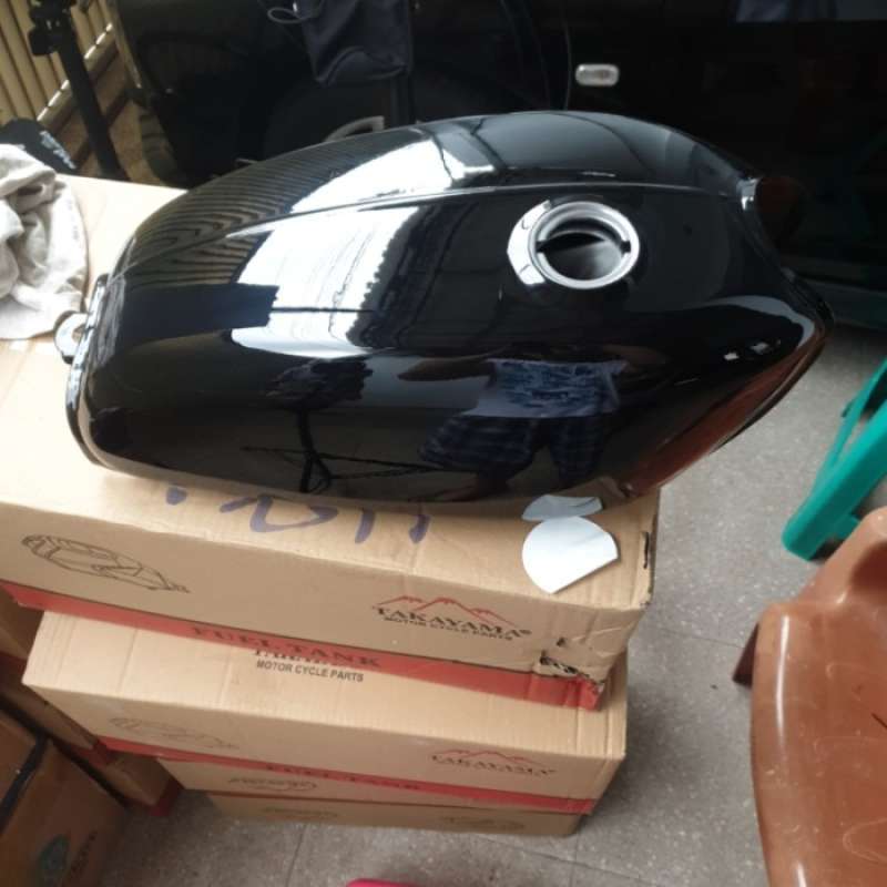 Jual tangki cb 100 k2 hitam tengki cb 100 tanki cb100 warna hitam minat ...