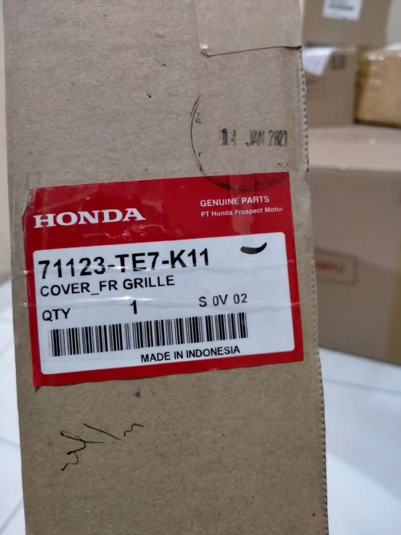 Jual cover grill / Cover Radiator Atas Mobilio 2017 2018 2019 2020 ...