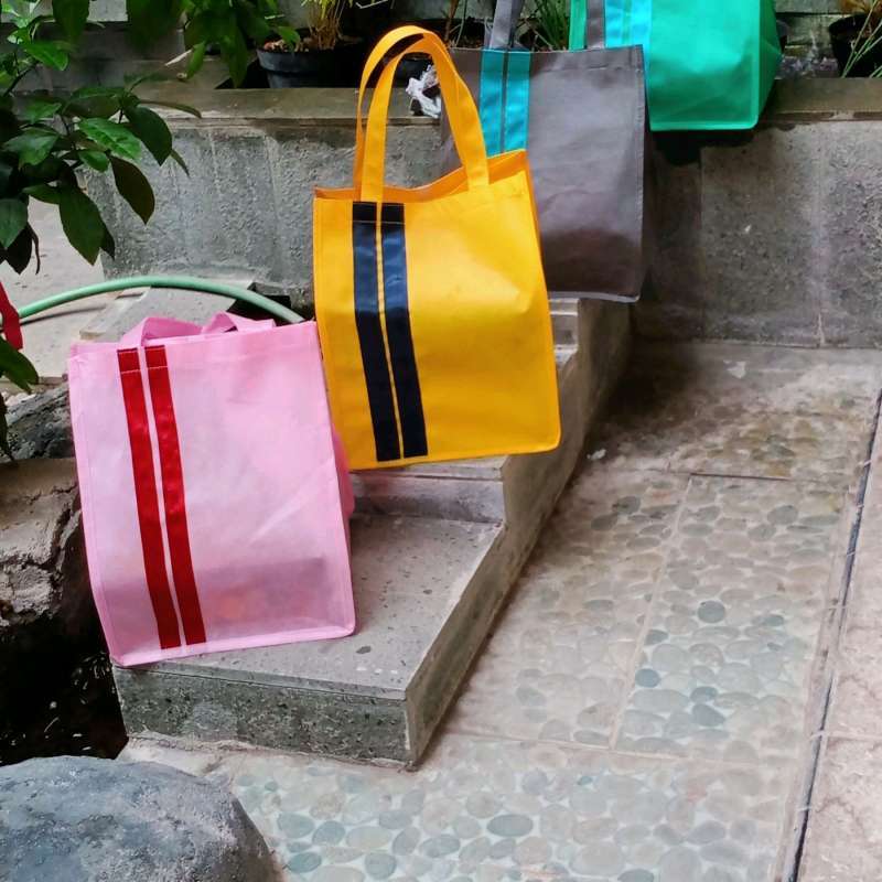 Jual Tas Berkat Hajatan Kotak Nasi, Ukuran 20x20 Dan Ukuran 22x22 ...