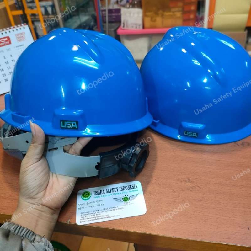 Jual Helm proyek merk USA sarangan fastrack warna biru di Seller OK ...