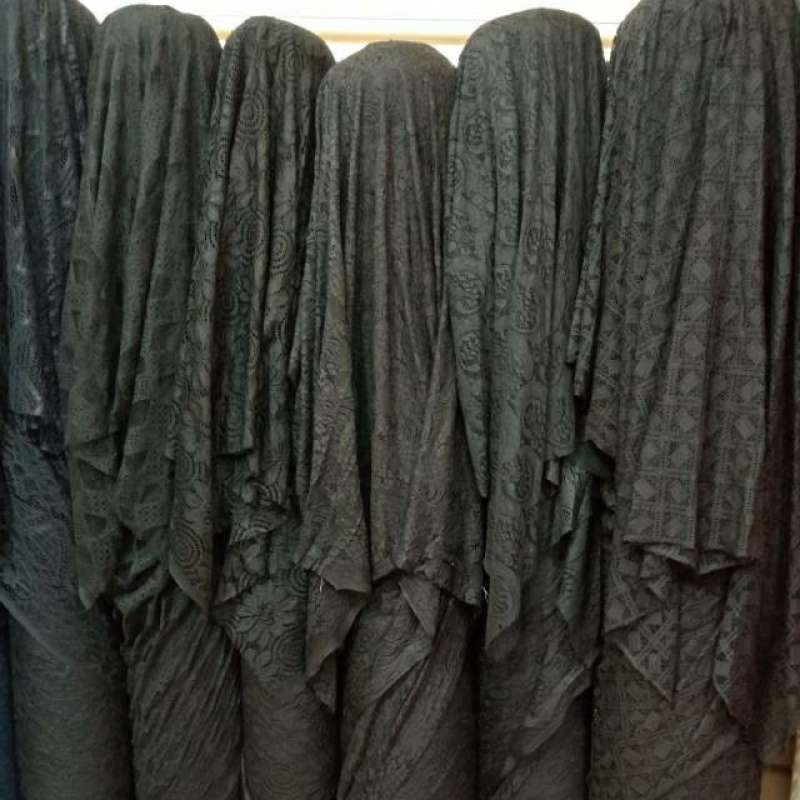 Promo Kain brokat EDISI HITAM import,garmen,limited Diskon 59% di ...