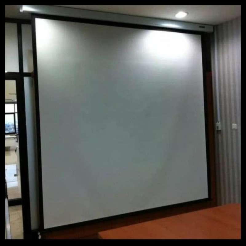 Jual Layar Screen Proyektor Manual Gantung 70 Inch Original World ...