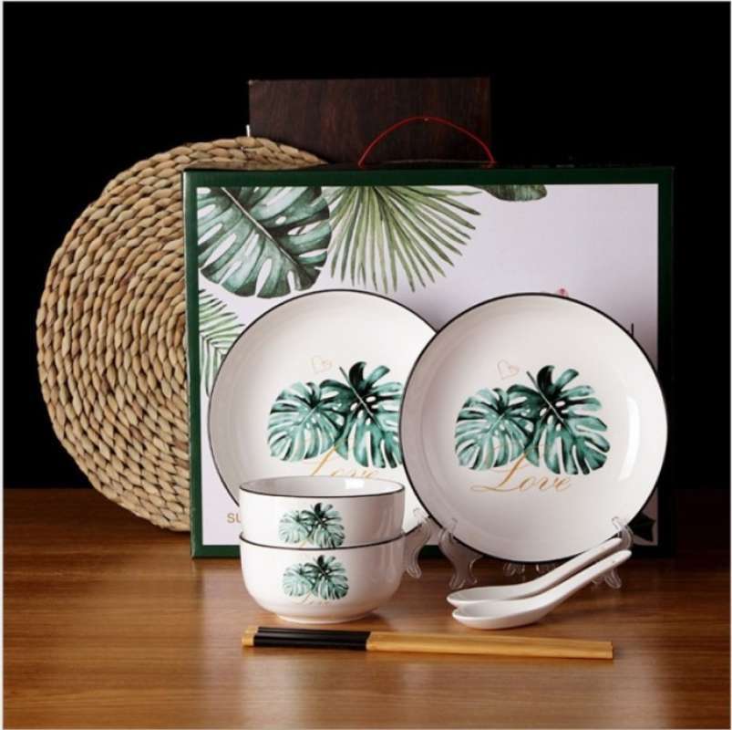 Jual Ceramic Food Piring Mangkuk Sendok Sumpit Hampers- Set Peralatan ...