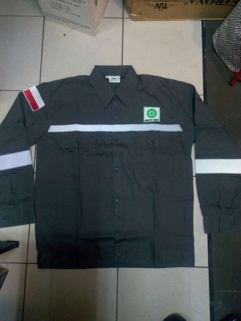 Promo baju kerja safety +logo k3 & merah putih Diskon 14% di Seller ...