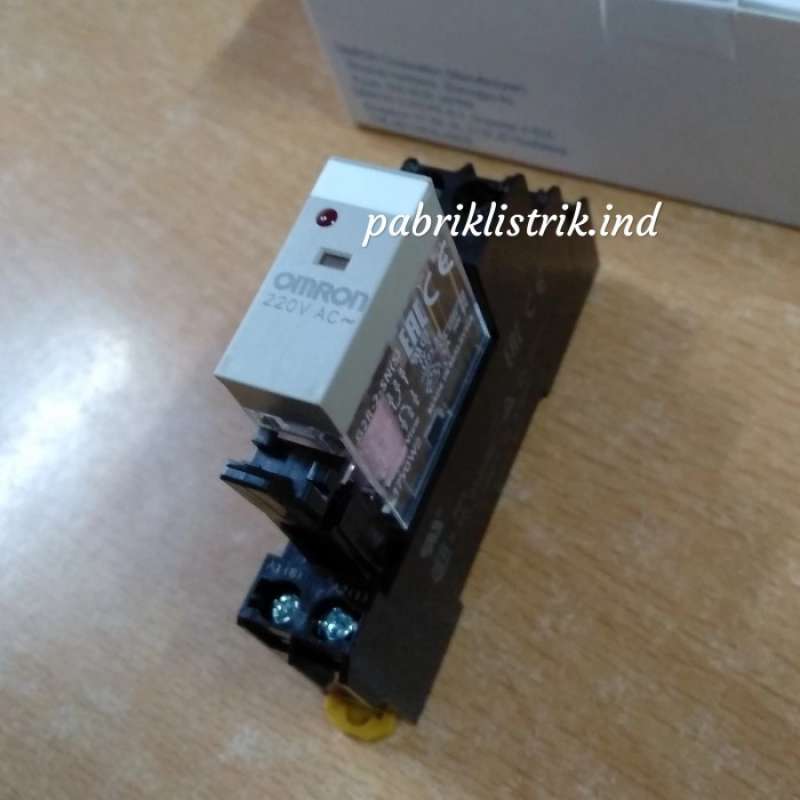 Promo RELAY G2R 2 SN 220V AC 2SN + SOCKET P2RFZ P2RF 08 E OMRON ORIGINAL Diskon 33% di Seller ...