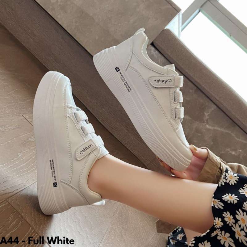 Jual Sepatu Sneakers Wanita Putih Polos Velcro Kulit Gaya Korea Model ...