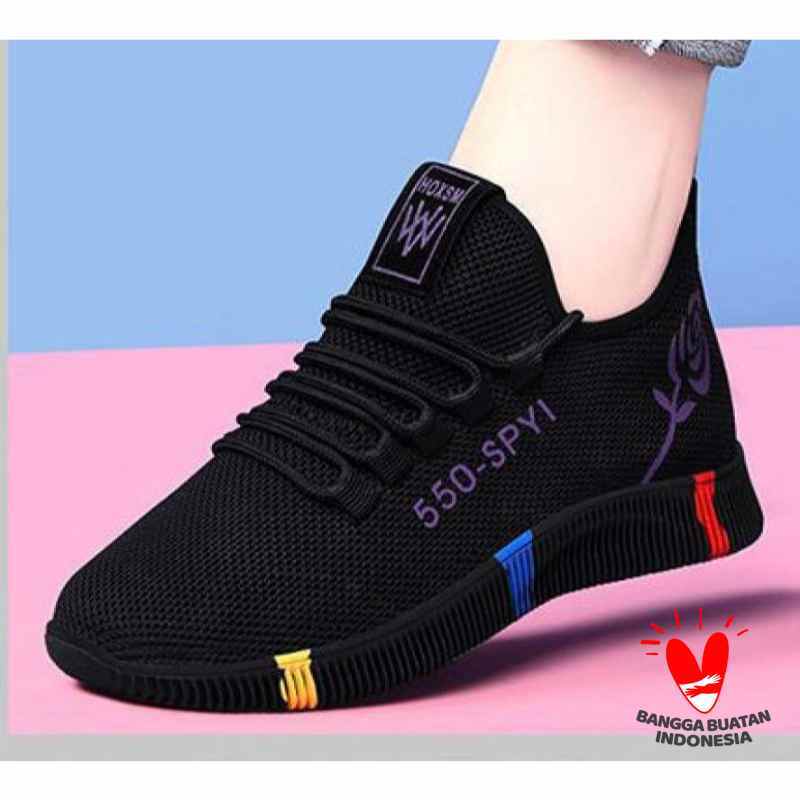 Jual Sepatu Sneaker Wanita Red Ornamen Korean Style ini nyaman dipakai ...