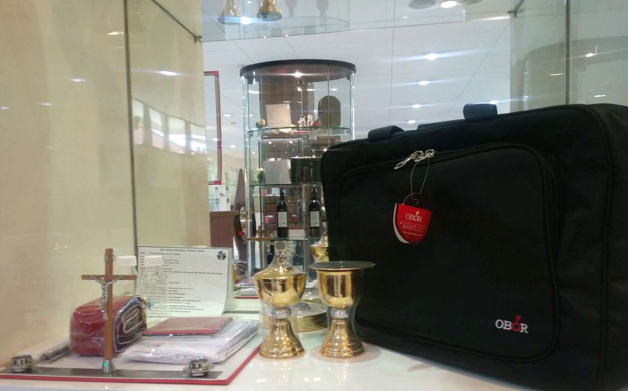 Jual Set Perlengkapan Misa Katolik best Seller Di Seller Semangatpagi ...