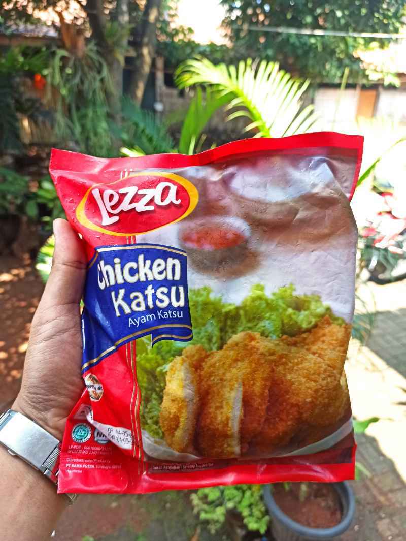Jual Lezza chicken katsu 400gr di Seller NDORO STORE - Cicadas, Kab ...