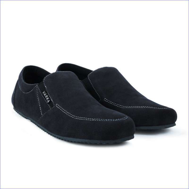 8 Sepatu Pria Keren Buat Jalan-Jalan, Cek Yuk! - Blibli Friends