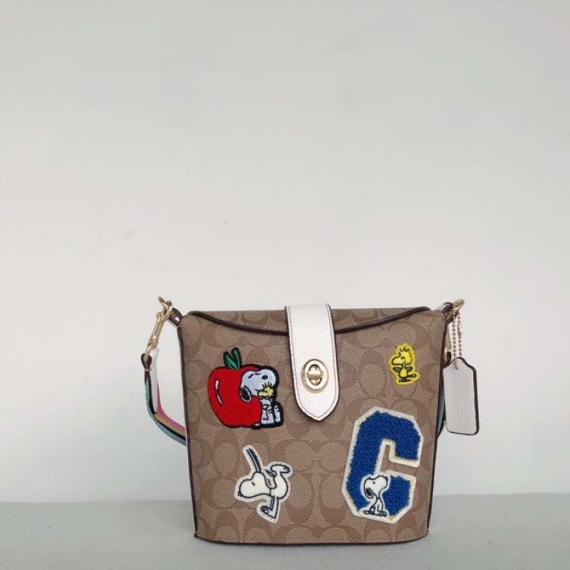 Promo Coach X Peanuts Addie Crossbody In Signature Canvas With Varsity ...