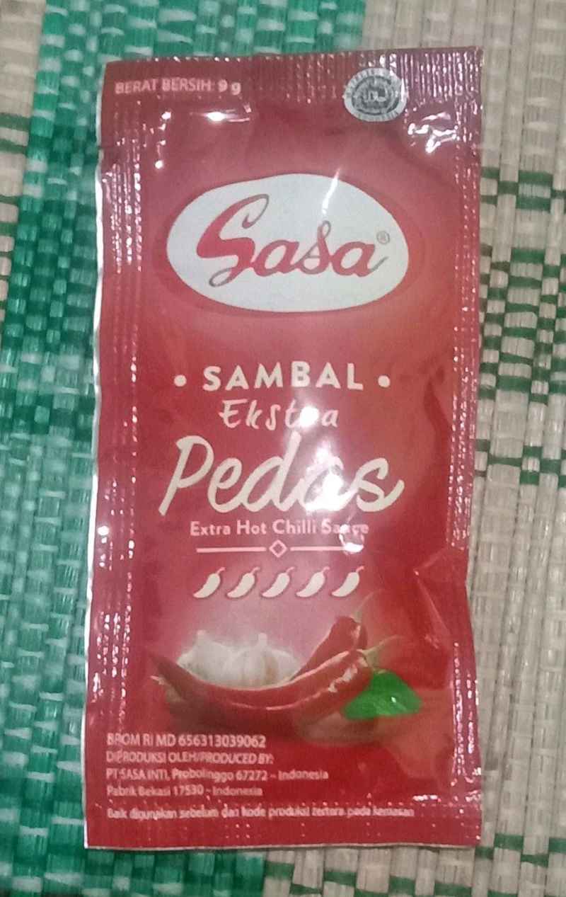 Jual SASA Sambal Ekstra Pedas 9 Gram Extra Hot Chilli Sauce / Saos Cabe ...