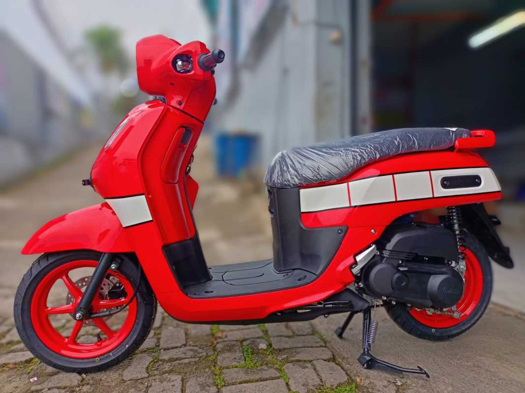 Jual Yamaha Fazzio Hybrid Connected - NEO Version Custom [VIN 2022/ OTR ...