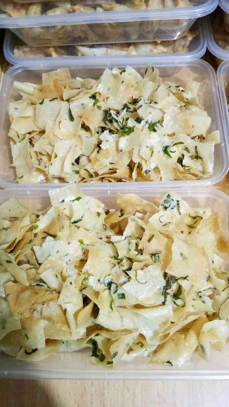 Jual Keripik Lumpia Original Kemasan Box di Seller menuajaibu - Kota ...