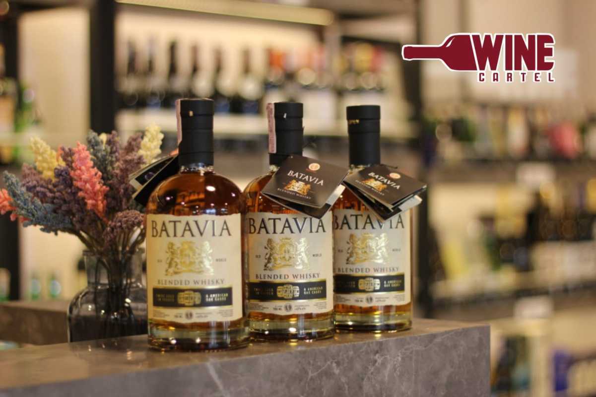 Jual BATAVIA BLENDED WHISKEY [ 700ML ] ORIGINAL REGISTERED di Seller ...