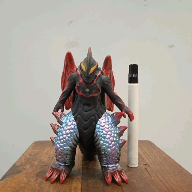 Jual mainan vinyl figure kaiju monster ultraman dx chimeraberus tinggi ...