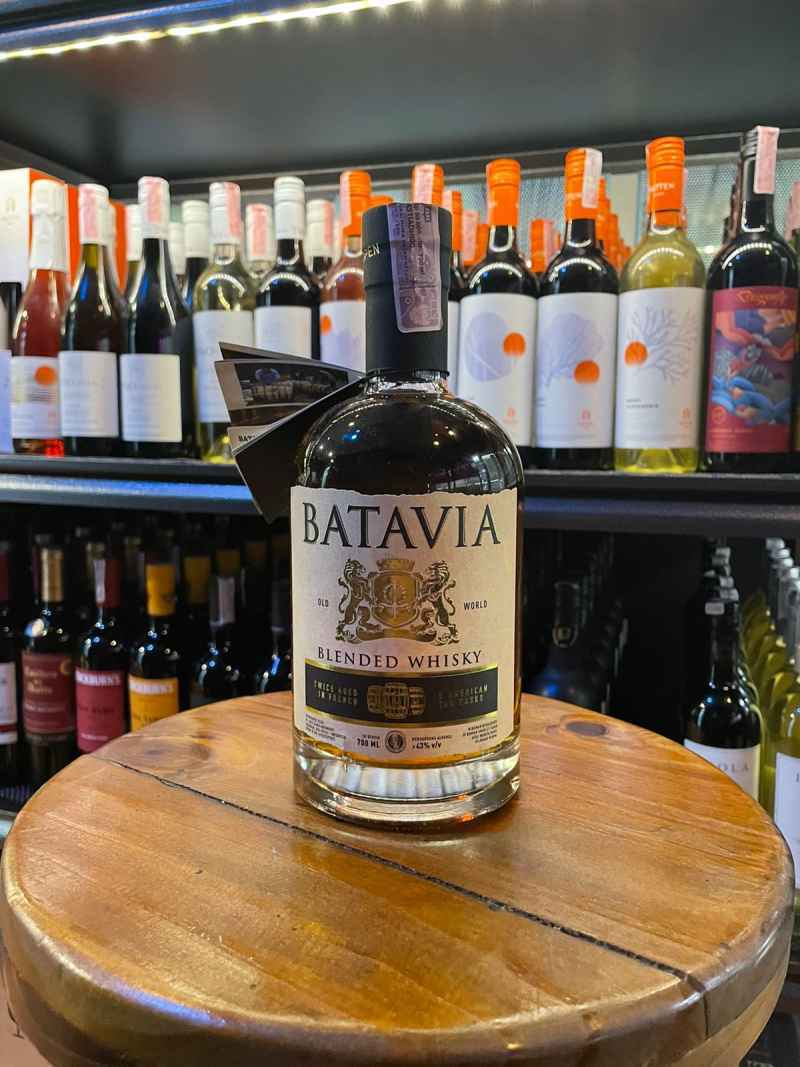 Jual Batavia Blended Whisky 700ml Di Seller Sundaybest Id - Toko Itc ...