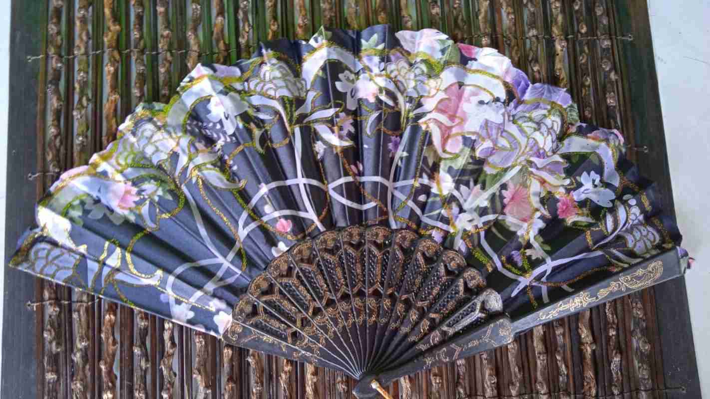 Promo Kerajinan Kipas Plastik Bunga Bali 45cm Souvenir Kado Hadiah ...