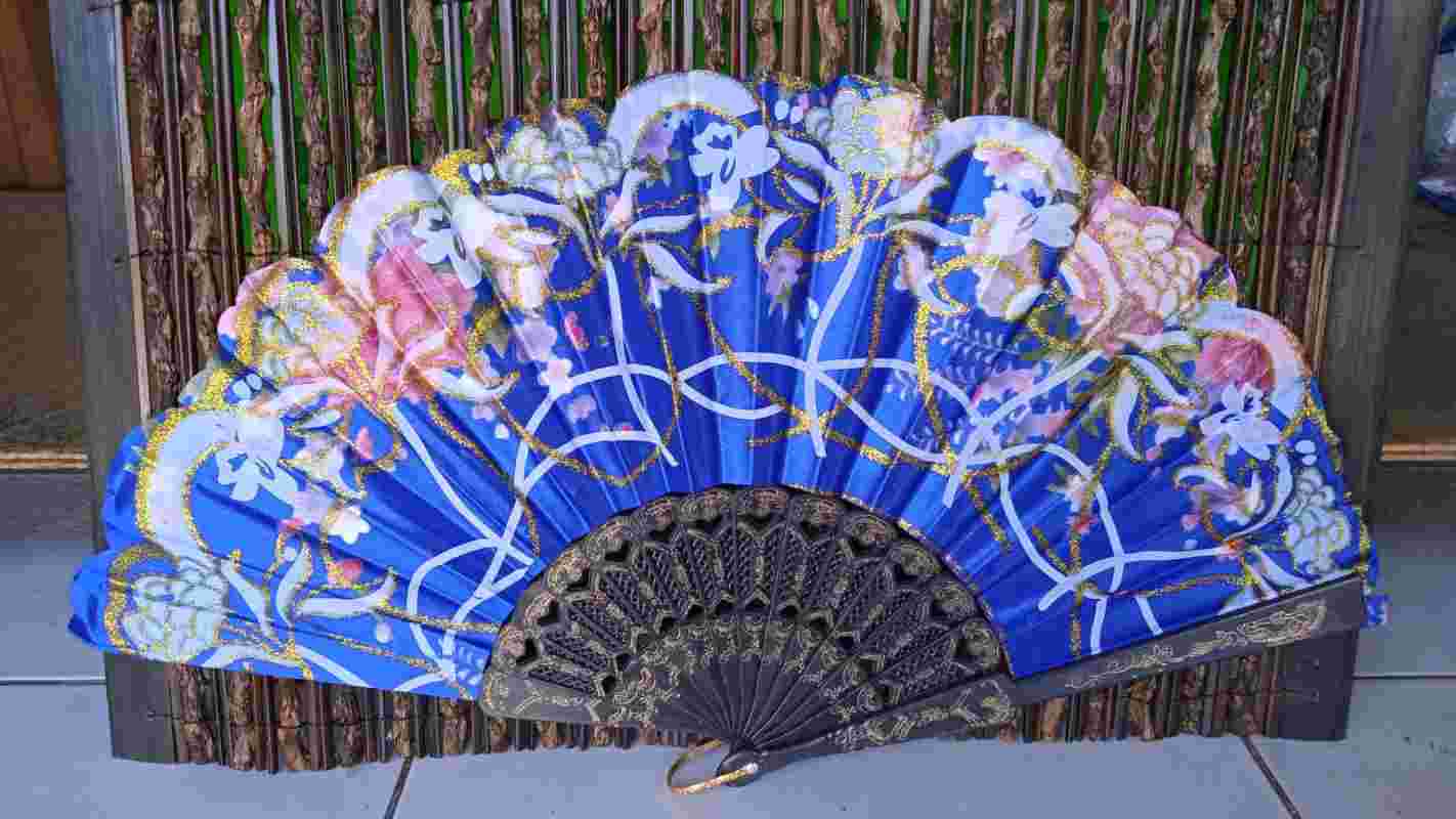 Promo Kerajinan Kipas Plastik Bunga Bali 45cm Souvenir Kado Hadiah ...