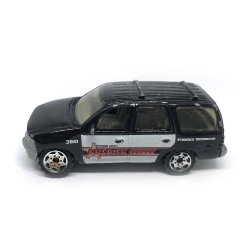 Jual MatchBox Ford Expedition Sheriff Diecast [Koleksi Pribadi] di ...