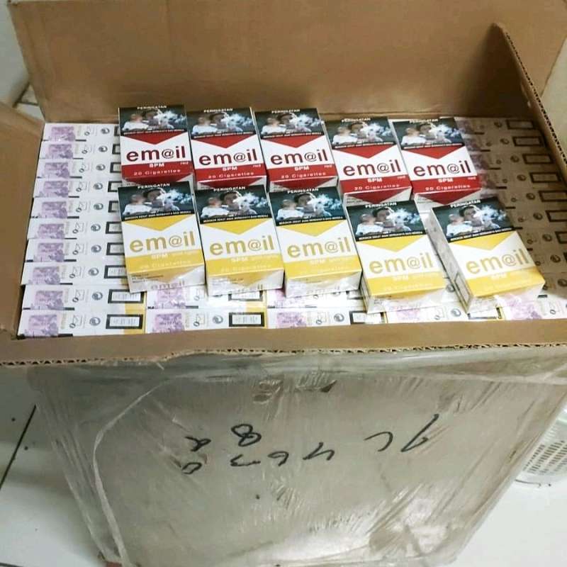 Promo Rokok Email Red Italian Blend 20 Batang Diskon 45% Di Seller Toko ...