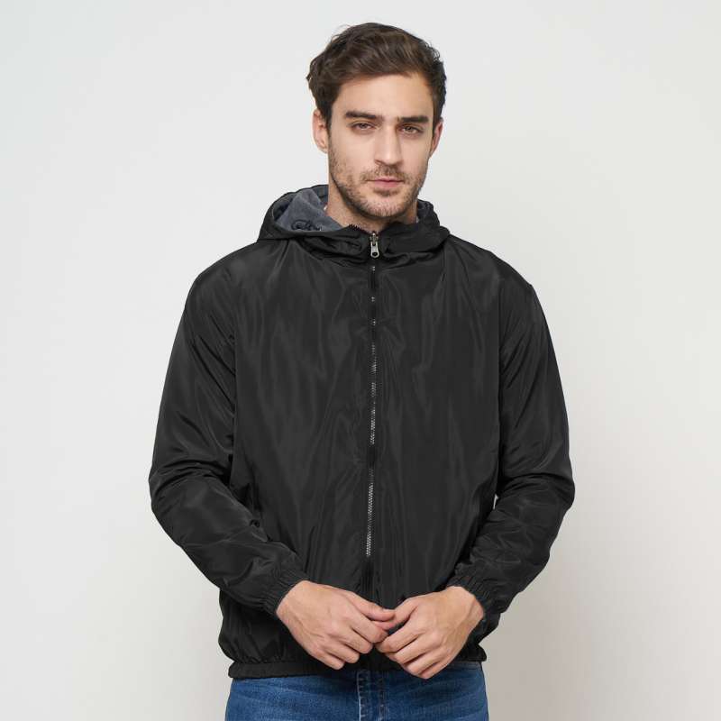 15 Rekomendasi Jaket Coach Pria yang Oke untuk Hangout dan Mengendarai ...