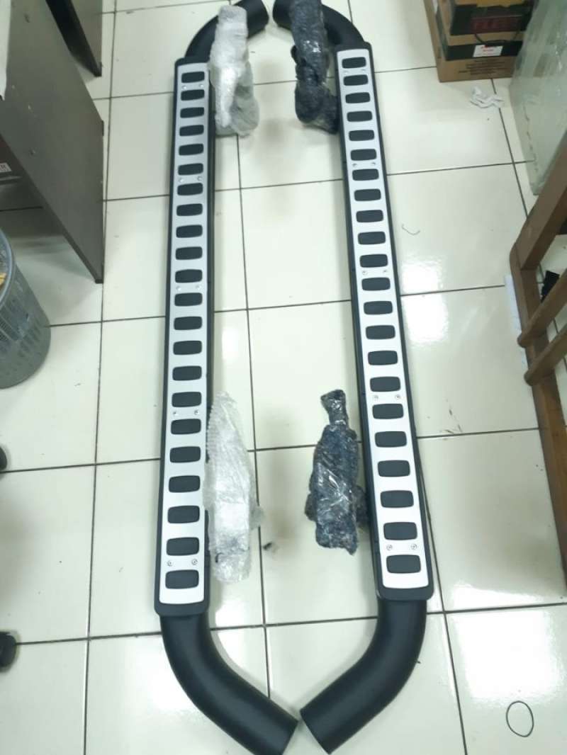 Jual Foot Step/panjatan Land Rover Defender 110 Dan 90 Di Seller Carlos ...