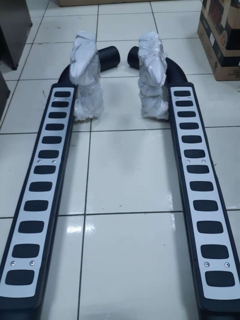 Jual Foot Step/panjatan Land Rover Defender 110 Dan 90 Di Seller Carlos ...
