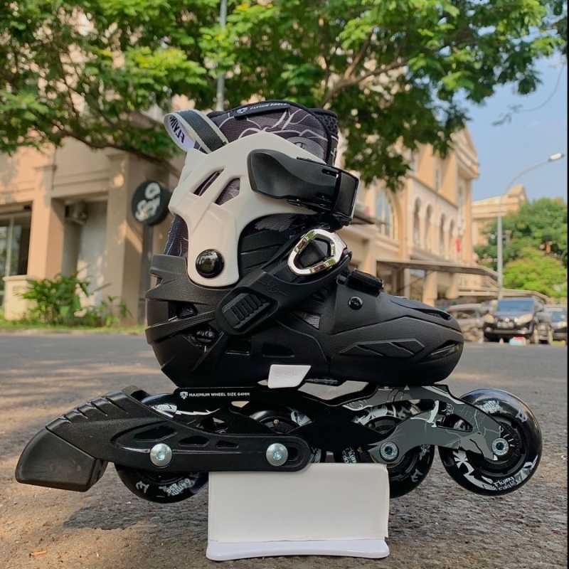 Jual Sepatu Roda Inline Skate Junior Flying Eagle S5S Plus Black di ...