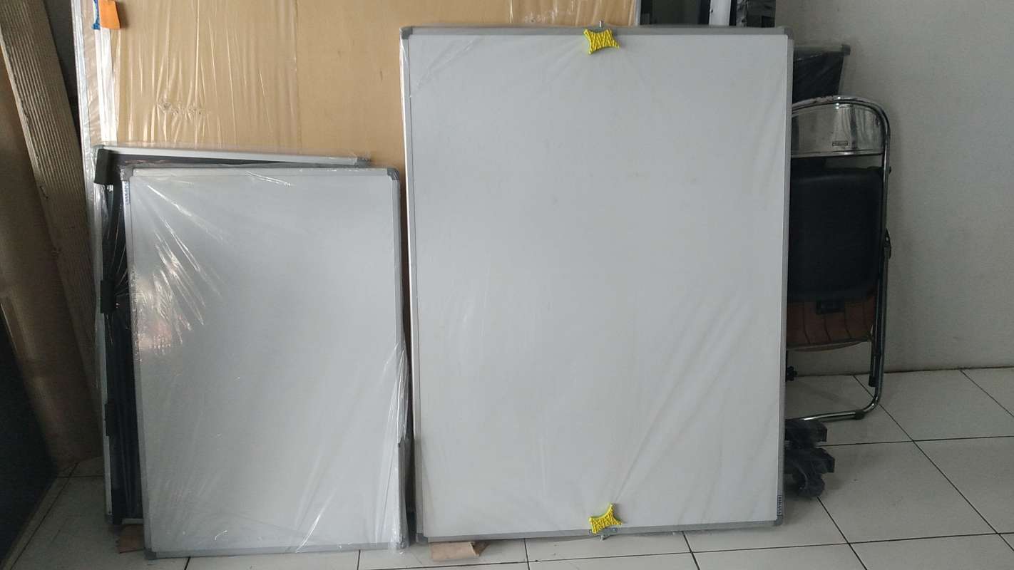 Jual Papan Tulis Whiteboard 90x120 Gantung Di Seller Manarafurniture ...