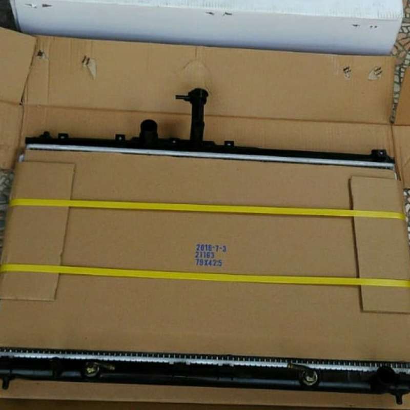 Jual Radiator Hyundai H1 Matic Radiator Hyundai Starex Matic 08 25310 ...