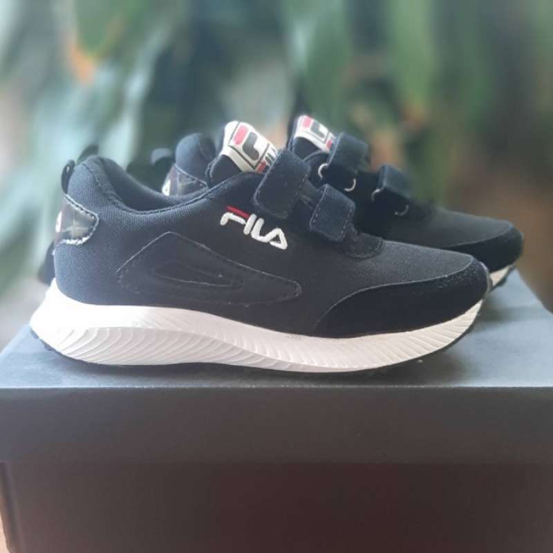 Jual Sepatu Anak Laki Laki Sekolah Filla Hitam Lengkap Dengan Box di ...