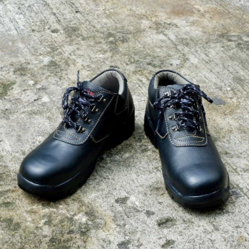 Jual Sepatu safety shoes kulit asli support Ankle model tali + toe cap ...