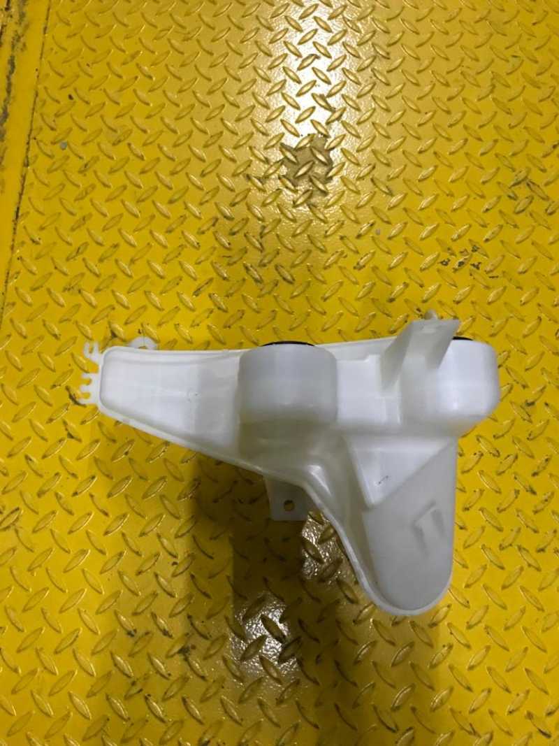 Jual Tabung Air Wiper Toyota Innova-fortuner 85315-0k080 Original ...