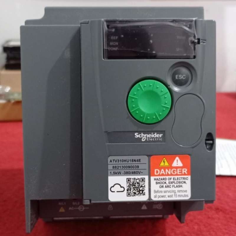 Promo Schneider Altivar ATV310 Variable Speed Drive 1.5kW 3P ...