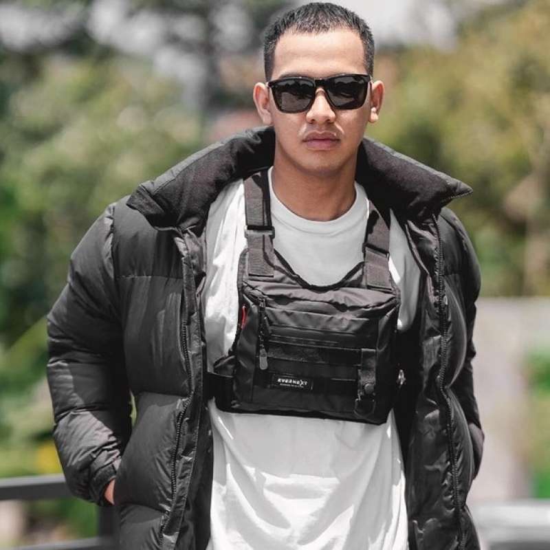 Promo Tas Rompi Tactical Pria Anti Air Waterproof Chest Bag Chest Rig ...