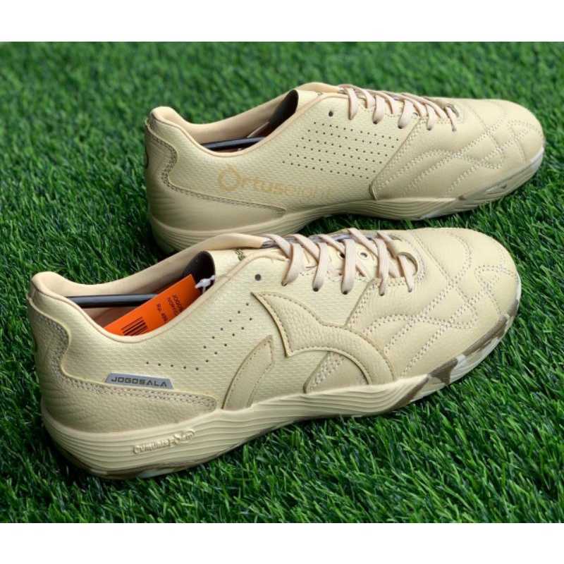 Promo Sepatu Futsal Ortuseight Ortus Jogosala Revolt New - 38 Black ...