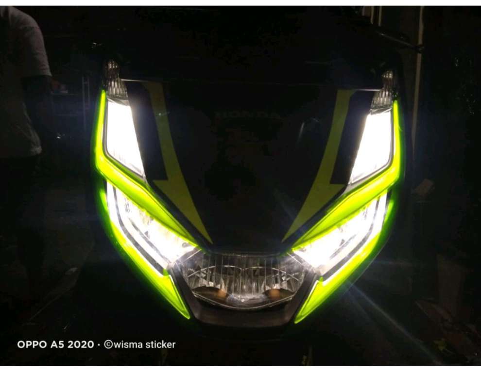 Jual Stiker Alis Atas Bawah Pcx 160 Tema Rgb Sticker Alis Rgb Stiker ...