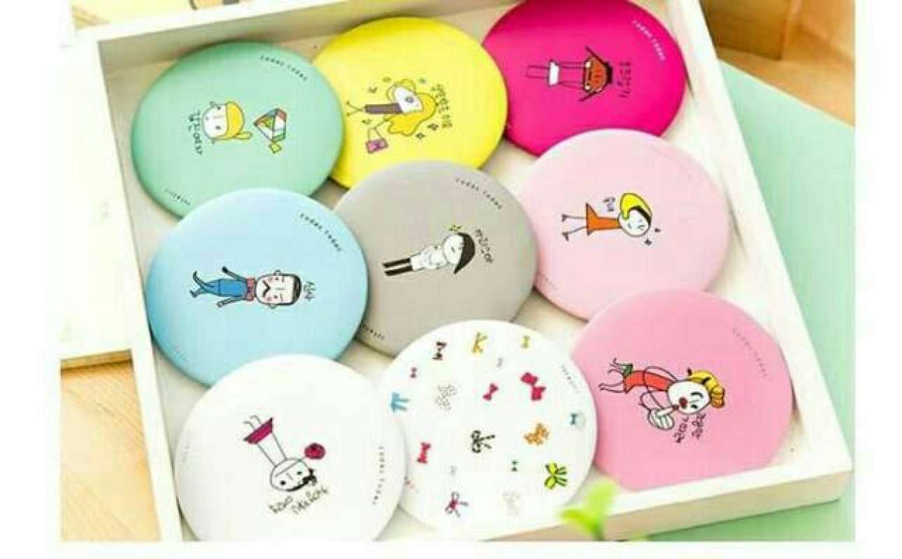 Jual Kaca Cermin Bulat Portable - Kaca Mini Karakter Korea - Cermin ...